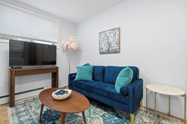 Blush & Bloom Retreat Chic And Central 1br Apt - Sault Ste. Marie