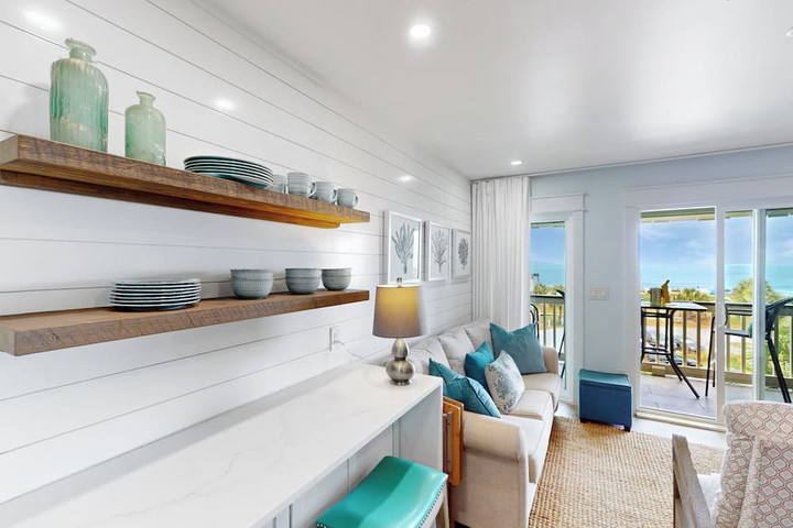 Outstanding Oceanfront Condo With Private Balcony! - Isle of Palms, SC