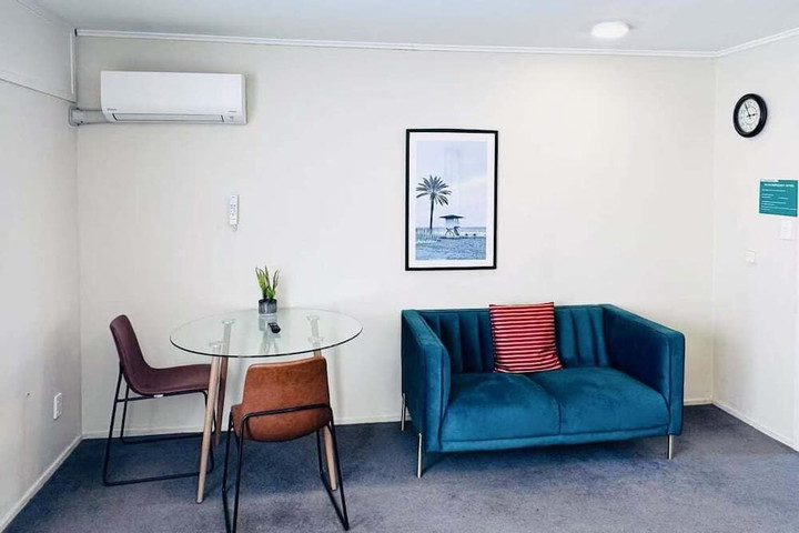 Merivale Court Large Studio-unit 2 - Christchurch
