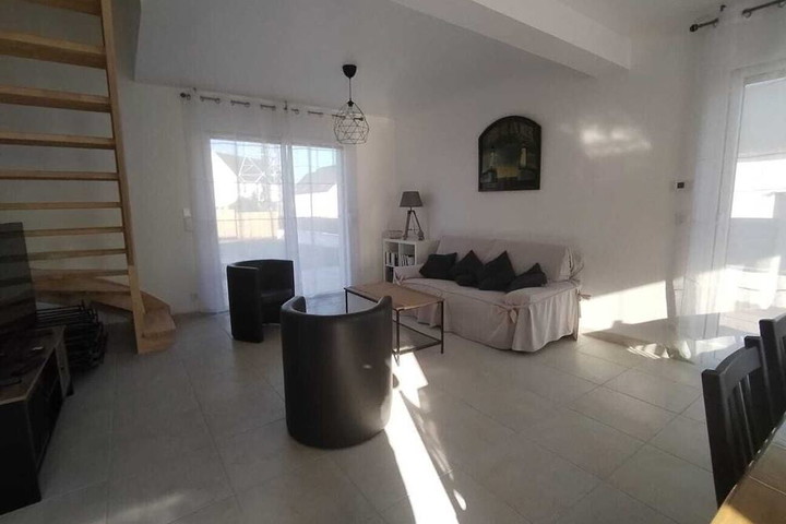 New House, Spacious, Bright, Quiet Neighborhood In Agglo, Fenced. Garage - Plouharnel
