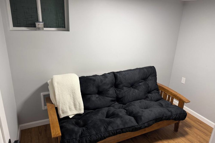 Tranquil 3-bedroom Apartment In Enchanting Medford Neighborhood - Medford, MA