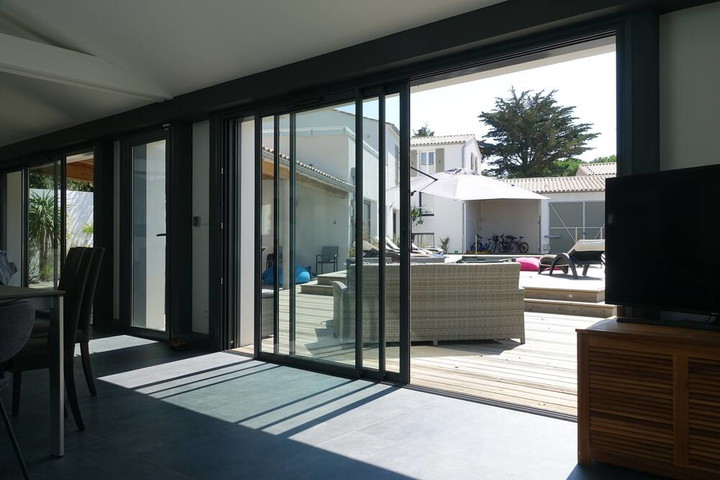 Spacieuse Villa Contemporaine, Lumineuse Et Calme, Pour Grandes Familles - La Rochelle