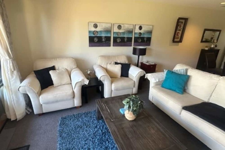 Luxury Golf Course Townhouse, Direct Golf Course Frontage-free Nights - Soldiers Point