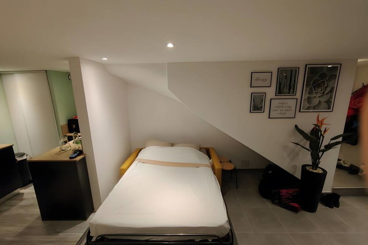« Gîte Ferrari » 4/6 Pers. Ruoms Centre Avec Piscine Partagée, Terrasse Privée Et Climatisation - Balazuc