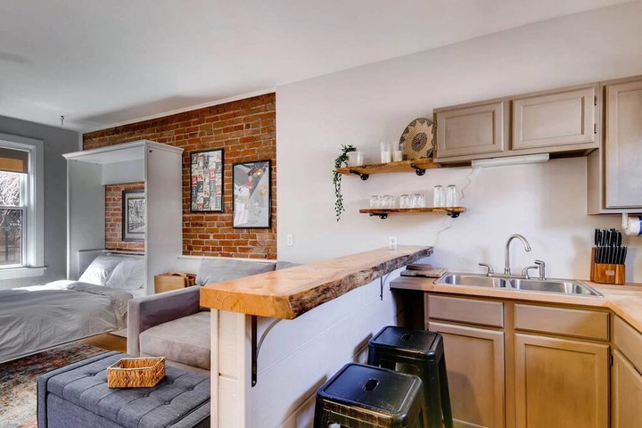 Historic Carriage House | West Highlands | Walk To Restaurants + Bars! - Denver, CO