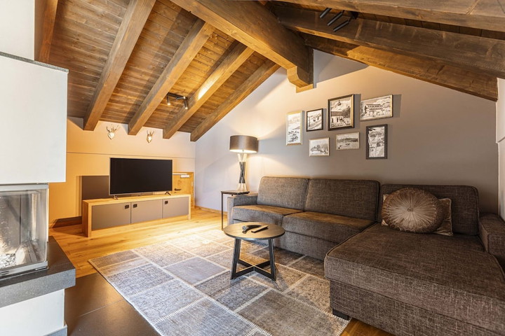 Welcoming Chalet With Balcony (No Deposit) - Lermoos