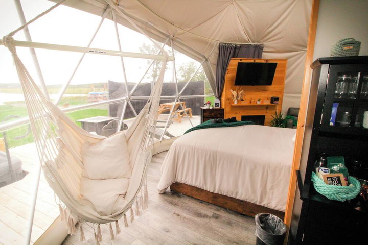 Beachcomber Dome Accommodations - Nova Scotia