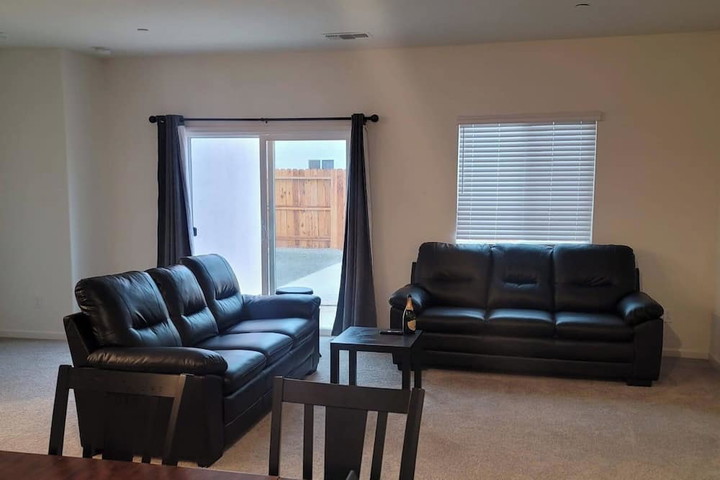 Serene 4-bedroom Building With Ac In Charming Patterson - Modesto, CA