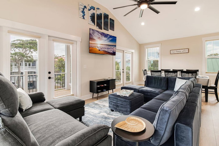 Great Ocean Views - Saltwater Pool -  Elevator - 40a Ev Charger - Mins To Beach, Shops And Food - Bald Head Island, NC