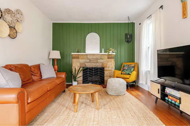 Family Friendly, Peaceful Yard, Dedicated Work Space, Close To Local Attractions - Harrisburg, PA