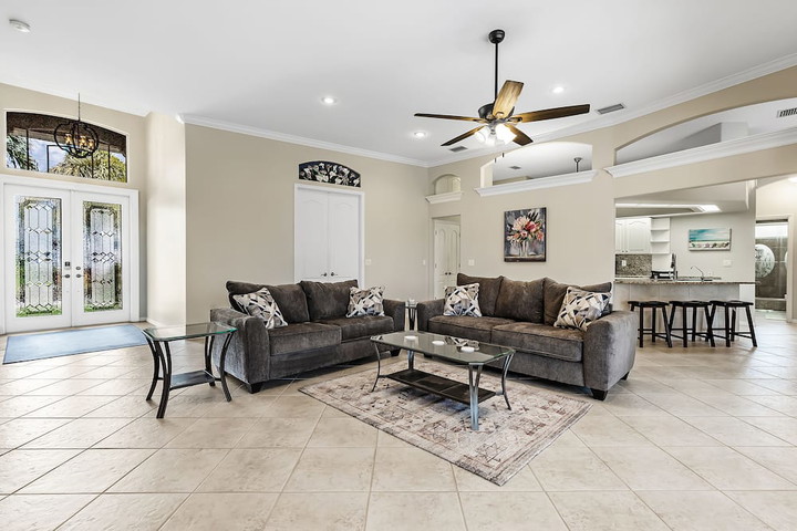 Western Exposure On Cul-de-sac With Spill Over Spa Pool & Boat Dock. Sunsets! - Cape Coral, FL