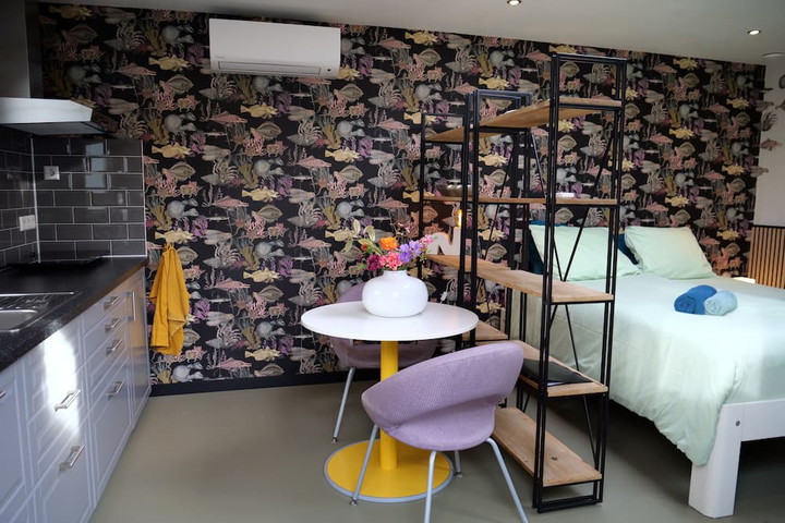 Cozy Guesthouse With Private Garden And Free Parking - Rotterdam