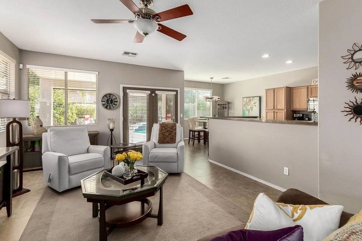 Relaxing 3br Avondale Home With Private Pool - Monthly Stays - Avondale, AZ