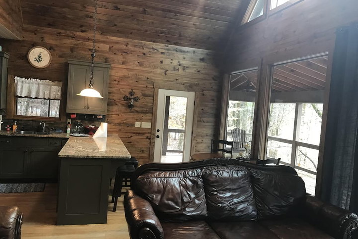 Lake Martin Alabama, Cozy Couple Or Small Family. Pontoon Boat Rentals Available - Alabama