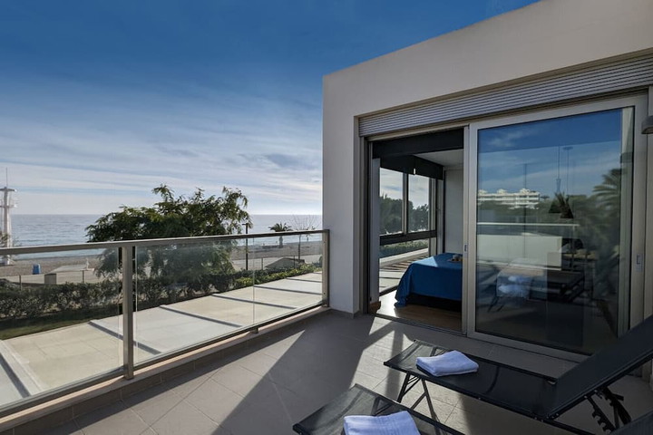 Paradise Beachfront Luxury Villa - Finestrat