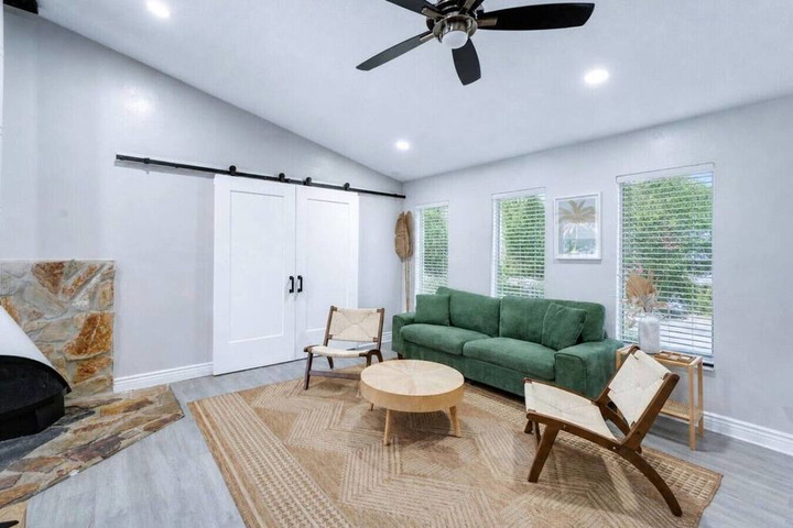 Palm Harbor Pool 4br | Hot Tub + Bbq + Game Room - Palm Harbor, FL