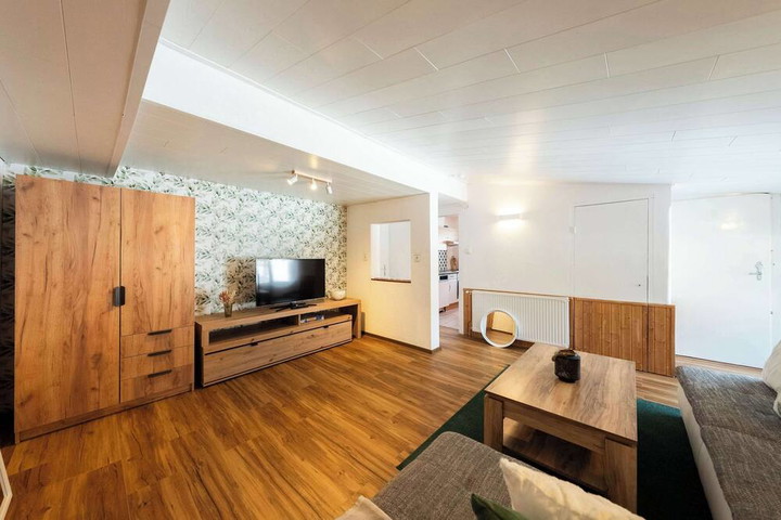 Enzian Apartment | Kitchen  | Parking | Bikes - Hallstatt