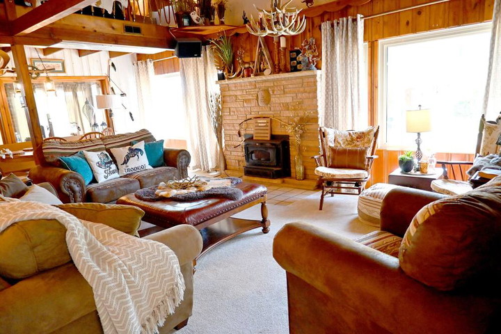 Lakeside Ranch-themed Loft Cabin W/full Entertainment Patio! - Kansas (State)