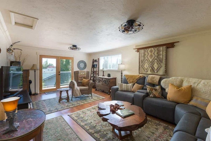 Central Apartment W/ A/c, Private Patio & Wifi - Sequim, WA