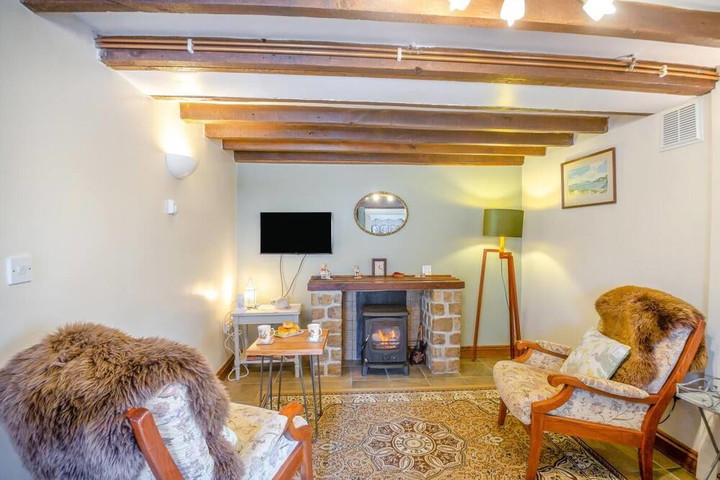 2 Bed In Llanbedrog (Oc-r32641) - Pwllheli