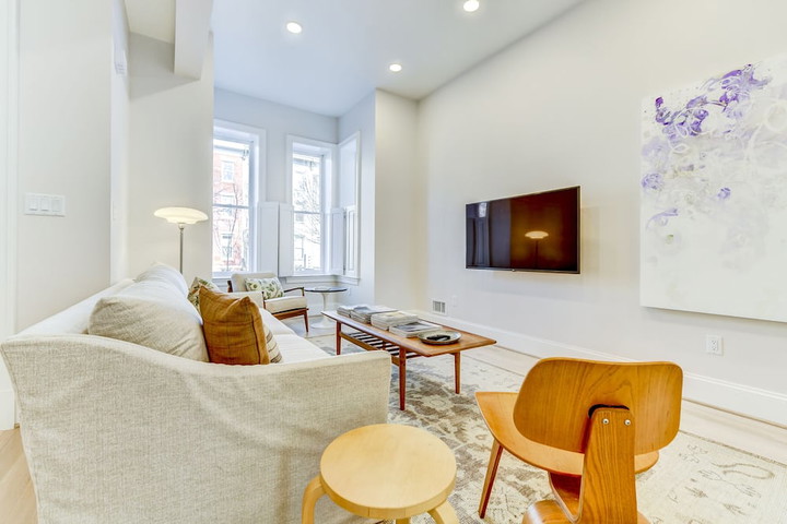 Historic Row House, 2 Blocks To Convention Center & Metro - Downtown, DC