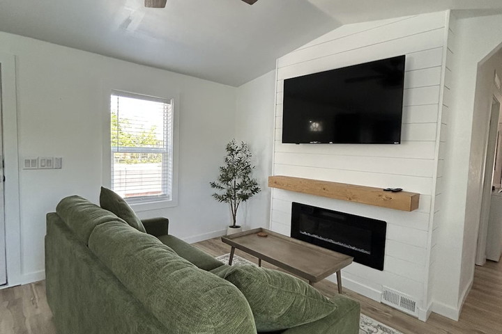 Lake Powell Modern Retreat Near Antelope Canyon - Page, AZ
