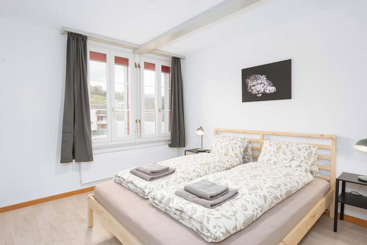 3br Spiez Center Apt, Parking & Balcony Near Interlaken - Spiez