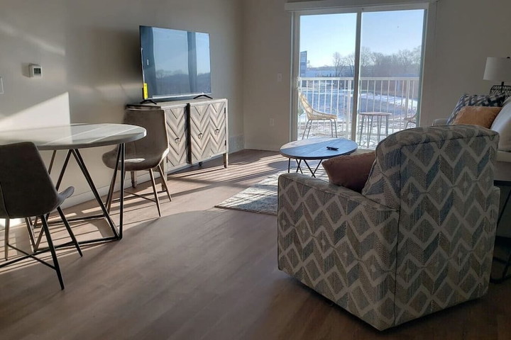 Fresh Apartment With Heated Underground Parking - Buffalo, MN