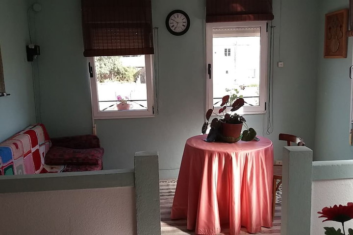 House Of Corbelle, In Galicia, Spain. Ideal For Families And Pets. - Mos
