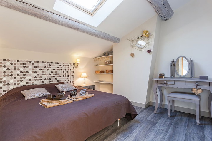 Maison De Charme, Calme Et Authenticité , Idéal Familles - Cadenet