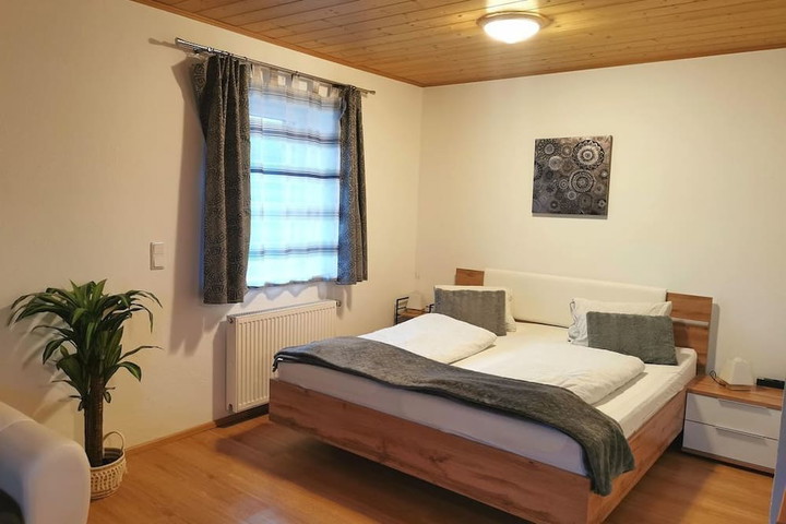 Familienzimmer, Dusche, Wc, Bergseite - Schusterbauer - Salzburg