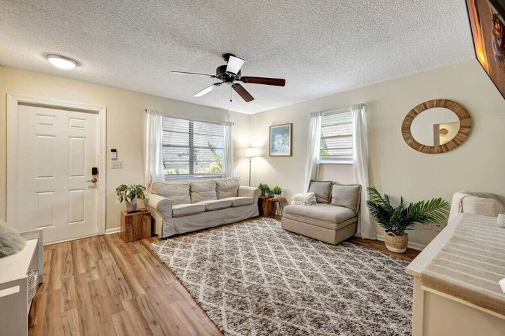 Coastal Comfort 4br In Stuart Fl - Stuart, FL