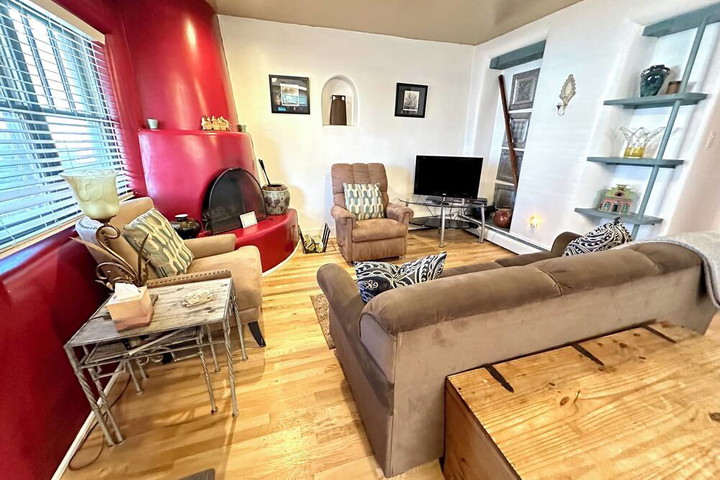 Casita H - 2 Bed, 2 Bath - Santa Fe, NM