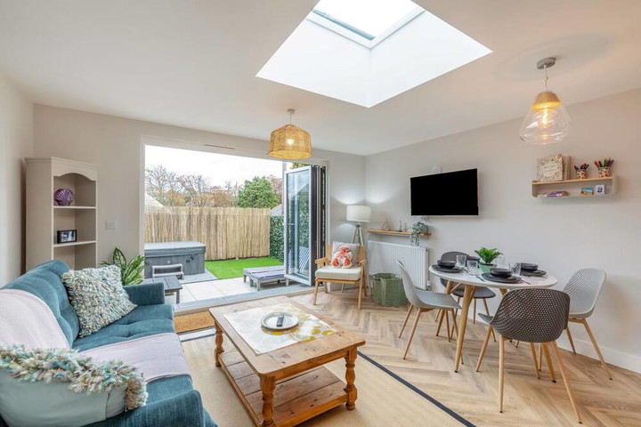 6 Bed In Shanklin (Oc-wel12) - Shanklin