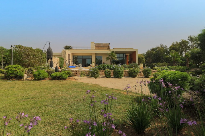 Exceptional Villa Of 400m2 With Private Heated Pool And Its Domestic Employee - Essaouira