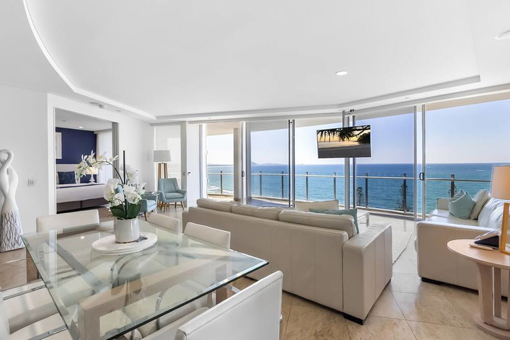 Oceans 802, 3 Bedroom Luxurious Apartment With Glorious Ocean Views - Mooloolaba