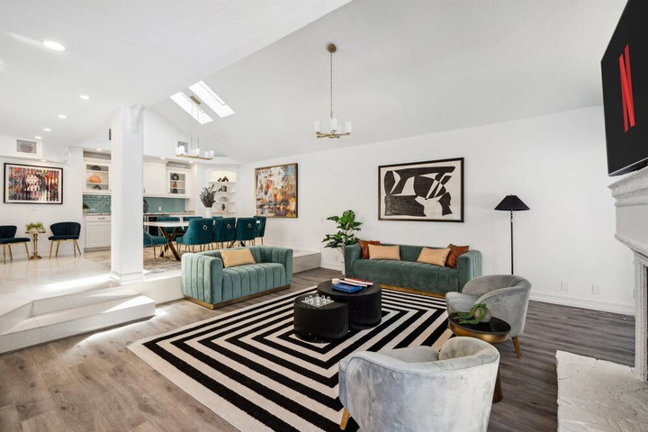 Beachfront Oasis W/ Htd Pool Cinema Game-room Tiki - Coral Springs, FL