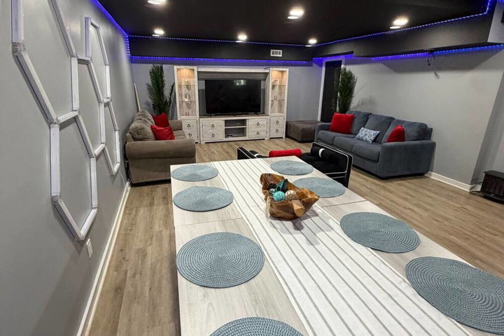 Luxury Suite - Pool & Playground - Pets -Events - Buford, GA