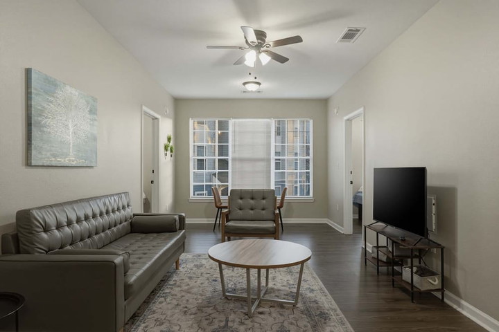 New! Modern Stay Across From Unc-p | Pool & Gym! - Pembroke, NC