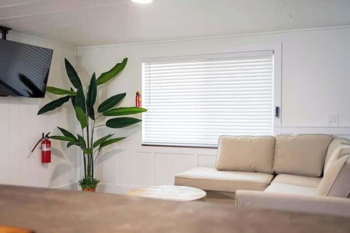 2-bedroom House - Tarpon Springs Sunset Beach Escape - Sponge Docks - Tarpon Springs, FL