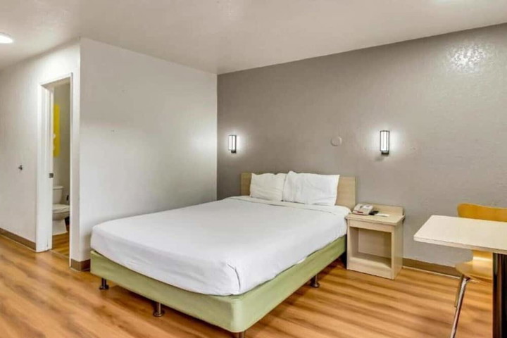 1 Full Bed | Non-smoking, Micfridge - Ogden, UT