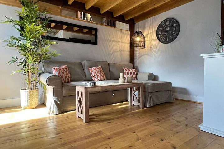 The Shack - Thatched Self Contained Annex - Wiltshire