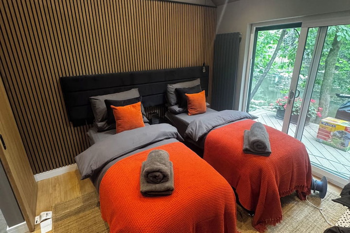 The Boat House - Stunning Tranquility In The Heart Of Nuthall - Nottingham