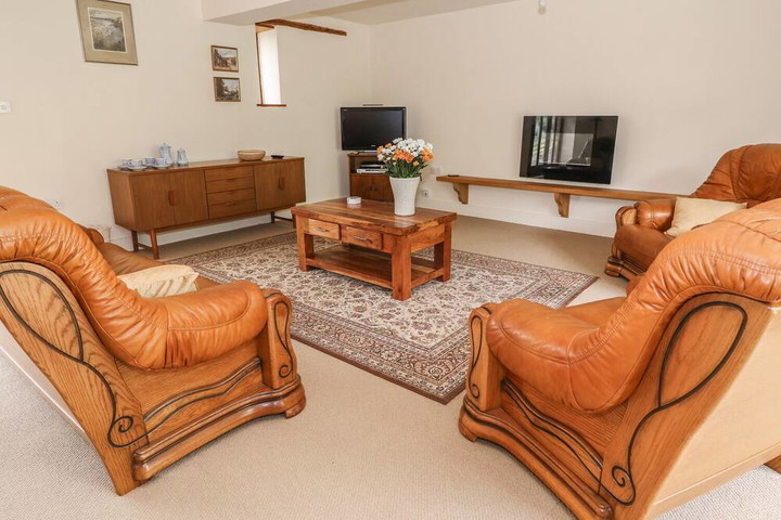 The Barn, Pet Friendly, With A Garden In Abergavenny - Abergavenny