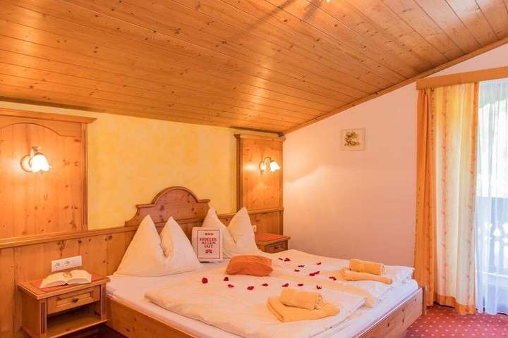 Apartment A (2-6 Persons/2 Bedrooms, 1 Wsr) - Hinteraigengut - Flachau