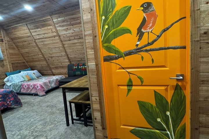 Comfy Cabin Next To 180 Acre Nature Park W/pool & Pickleball Court Access - Texas