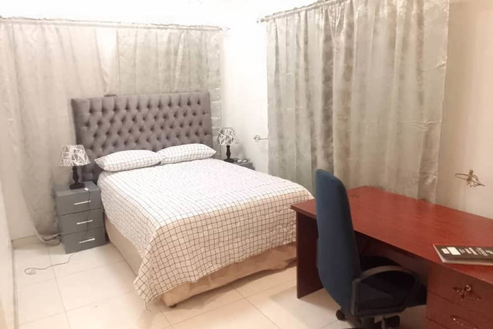 Pomona Bb House - Luxury Accommodation, Near Sam Levy's Village In Borrowdale. - Harare