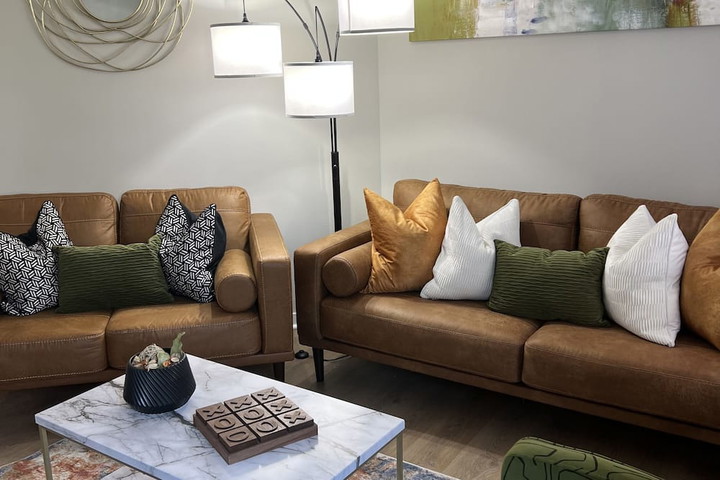 Stylishly Designed, This Town Home Offers Comfort And Sophistication. - Dayton, OH