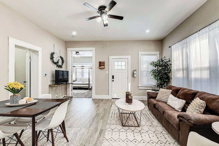 Sunshine Haven | In Bates Hendricks, Near Downtown - Indianapolis, IN