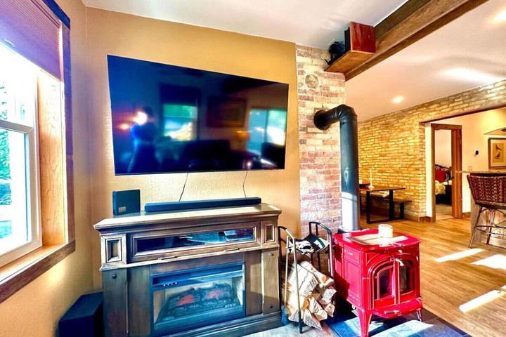 Home Port Vacation Escape - Cedarburg, WI